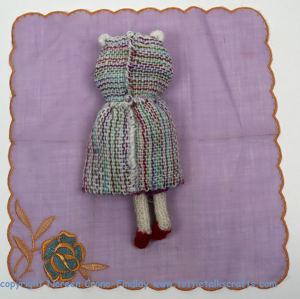 The Lily Doll Hooded Cape Instructional .PDF – Mirrix Looms