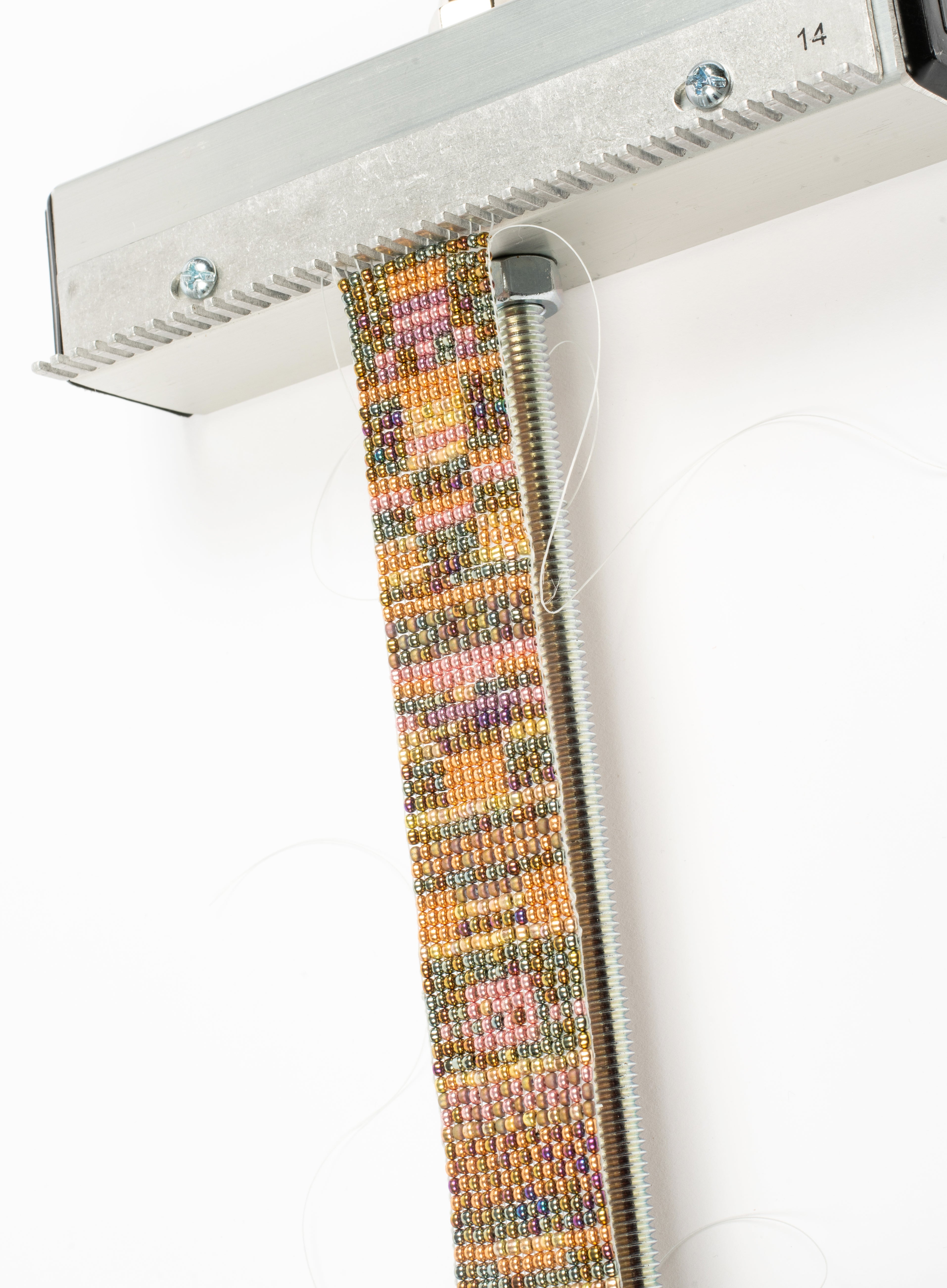 The Chloe Pocket Loom – Mirrix Looms